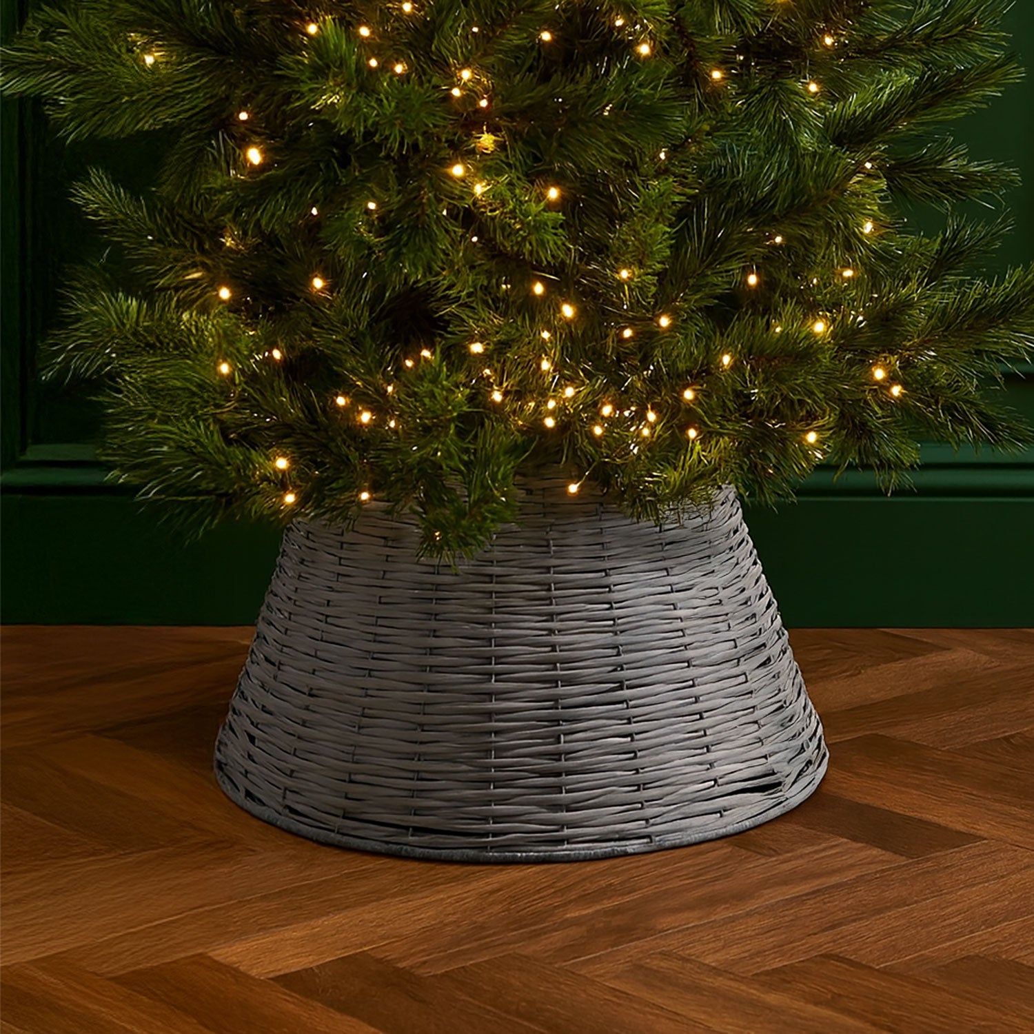 Tree Skirts and Bases – Neo Direct